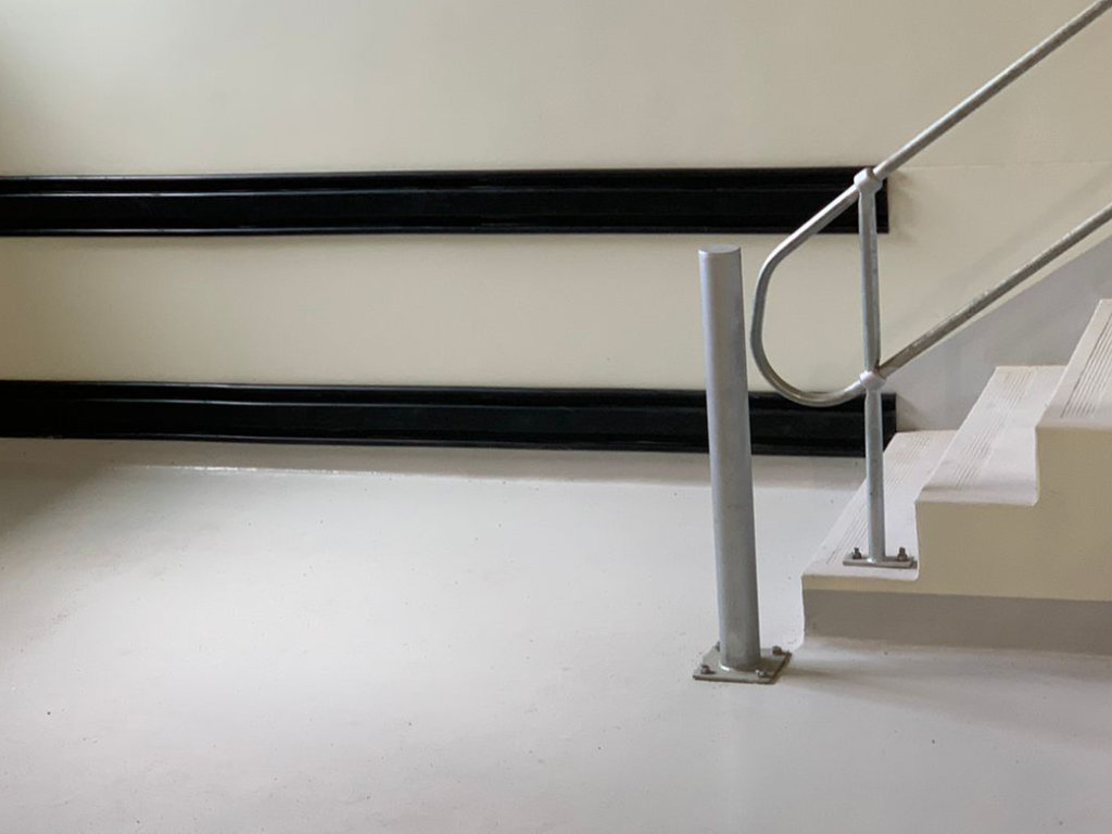 R-Range Rubber Wall Protector WPSXT195E - Polysales